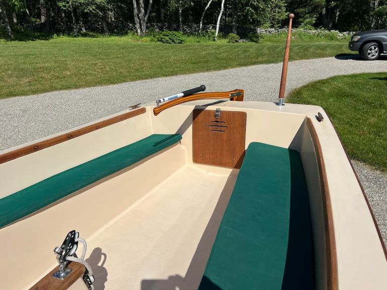 Sailboats | Classic Sailboat Shop